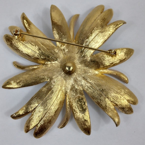 Park Lane | Jewelry | Park Lane Flower Vintage White Enamel Rhinestone ...